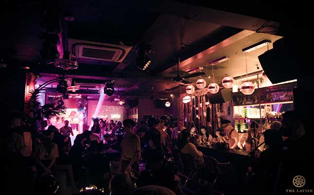 The Lavish Cafe & Cocktail - 15B Hàng Tre | Đặt Bàn Ngay