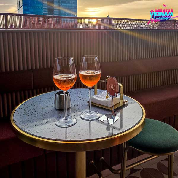 Pink Rabbit Rooftop Lounge | Đặt Bàn Ngay | Vietnam Nightlife