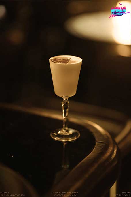 The Arth | Top Bar in District 1 | Book Your Table Now