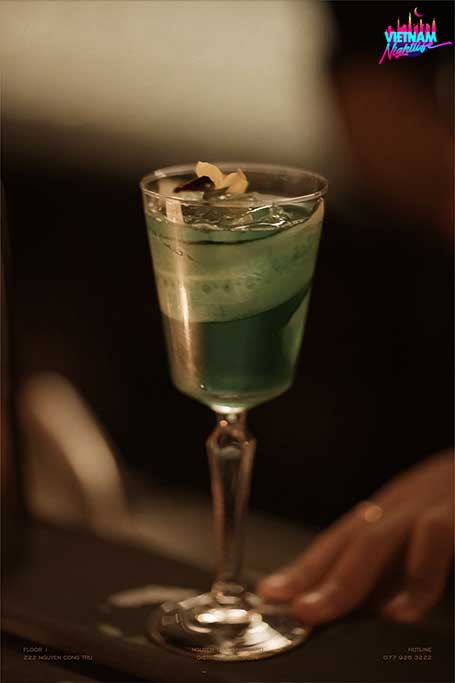 The Arth | Top Bar in District 1 | Book Your Table Now